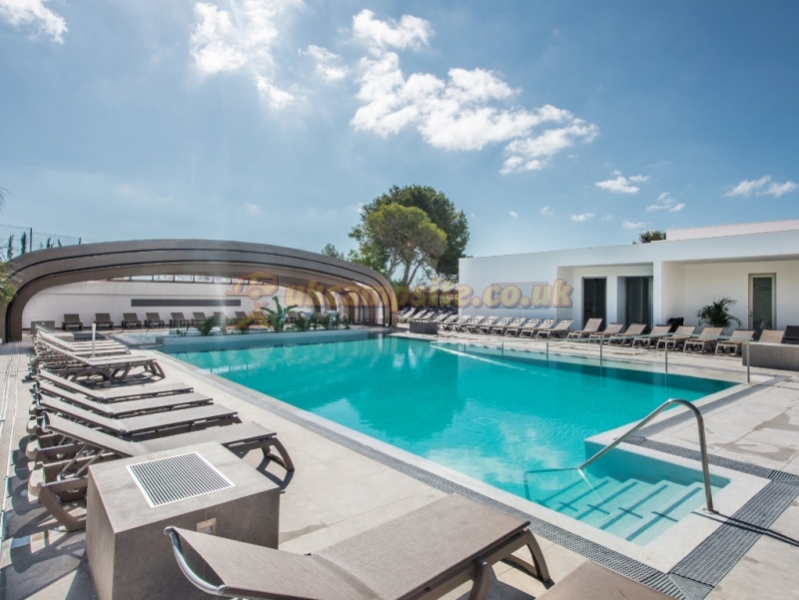 Turiscampo Camping Bungalow Park , Lagos Campsites, Portugal