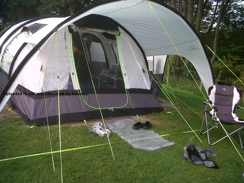 SunnCamp Elise 400 DL Tent Reviews and Details